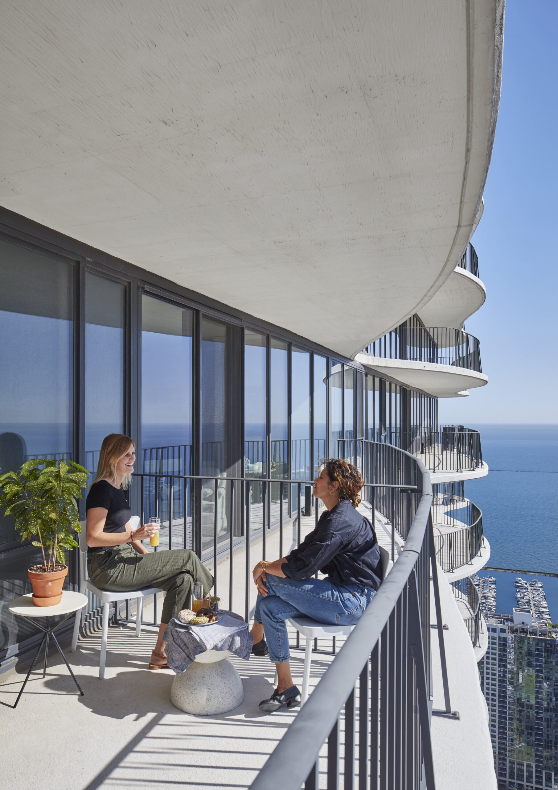 Aqua Tower y Chicago Water Tower: dos iconos que explican Chicago a ...