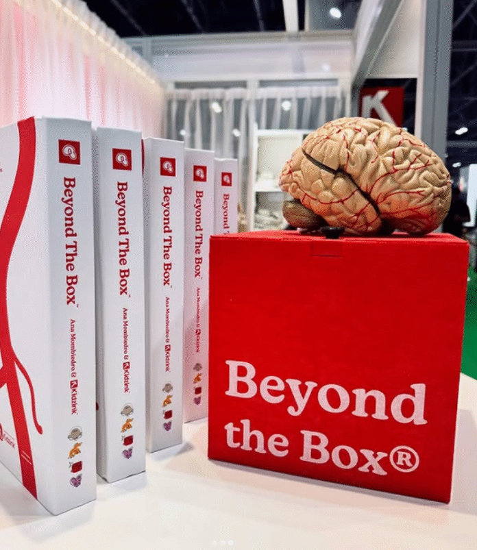Ana Mombiedro presenta Beyond the Box, su primer libro internacional ...